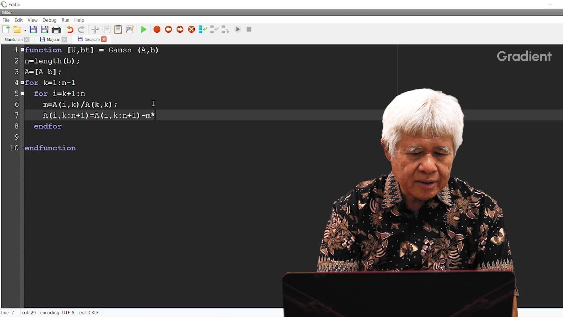 Materi Analisis Numerik: Implementasi Algoritma Eliminasi Gauss pada Octave/ Matlab