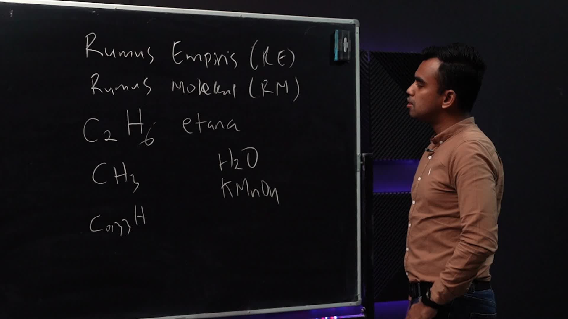 Materi Kimia Dasar 1: Rumus Empiris dan Rumus Molekul